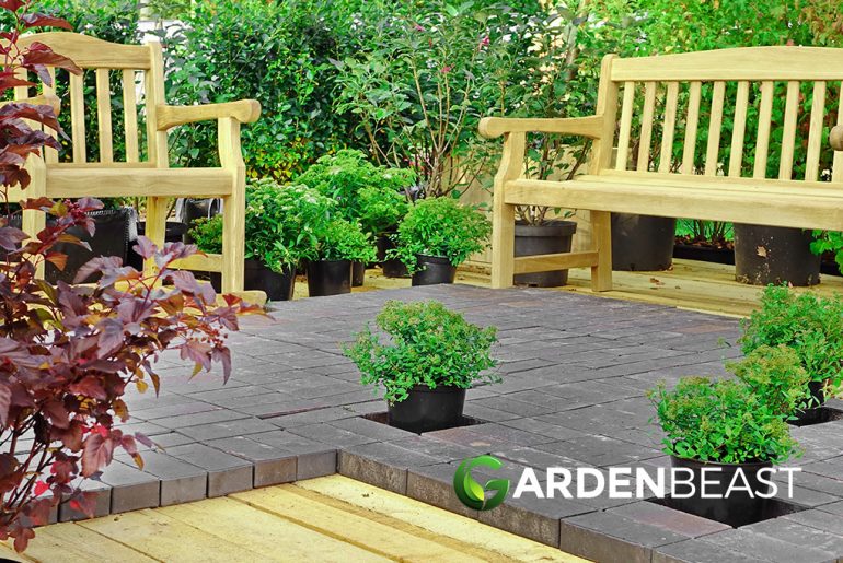 Best Outdoor Bench Reviews 2024: Complete Buyer's Guide